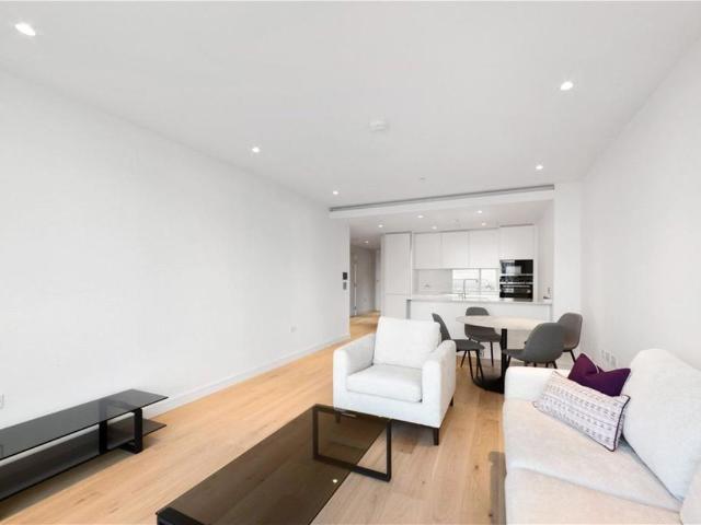 Hampton Tower E14, 1 bed flat to rent, £3,100 pcm | PrimeLocation