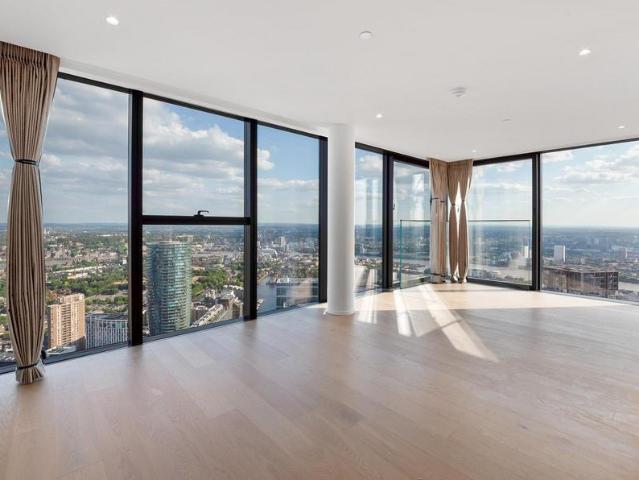 Hampton Tower, London, E14. 3 bed flat to rent £5,417 pcm £1,250 pw
