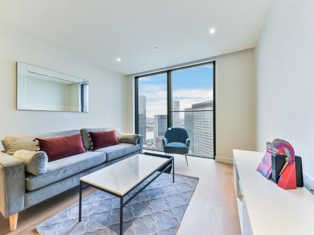 Hampton Tower, South Quay, 75 Marsh Wall, Canary Wharf, London E14, 1 bed flat to rent, £3,033 pcm | PrimeLocation