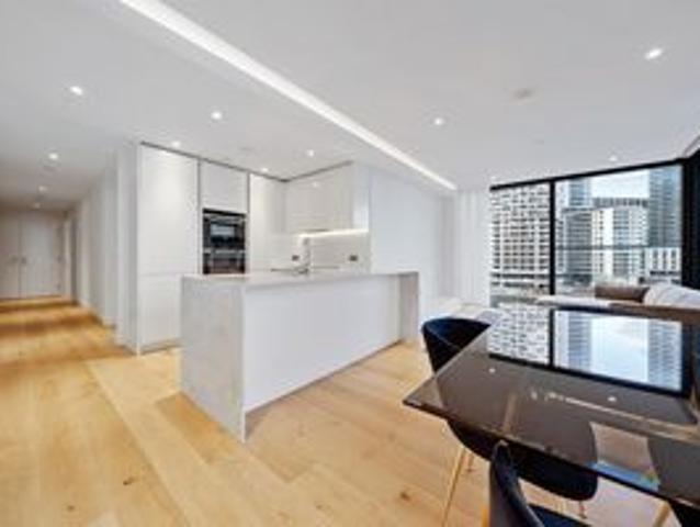 Hampton Tower, South Quay Plaza, 75 Marsh Wall, London E14, 2 bed flat to rent, £4,333 pcm | PrimeLocation