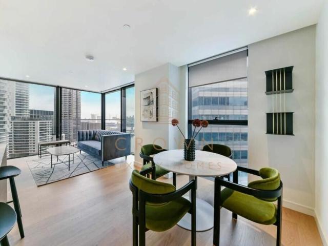 Hampton Tower 15th Floor, Canary Wharf E14, 2 bed flat to rent, £4,300 pcm | PrimeLocation