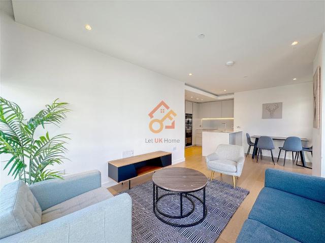 Hampton Tower, 75 Marsh Wall, London E14, 2 bed flat to rent, £3,800 pcm | PrimeLocation
