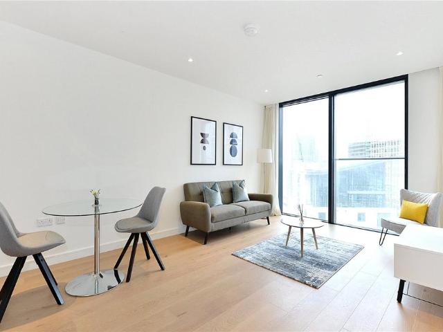 Hampton Tower, 75 Marsh Wall, London. 1 bed apartment to rent £3,000 pcm £692 pw
