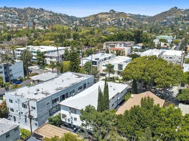 HAMPTON 1 Bedroom Apartment for Rent at 7634 Hampton Ave, West Hollywood, CA 90046 West Hollywood