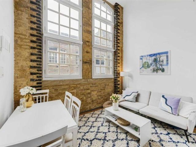 Hanway Place, W1T, London