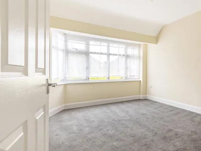 Hanway Road, London, W7 3AJ, United Kingdom | 3 bed house for rent #167677383 | Rentberry