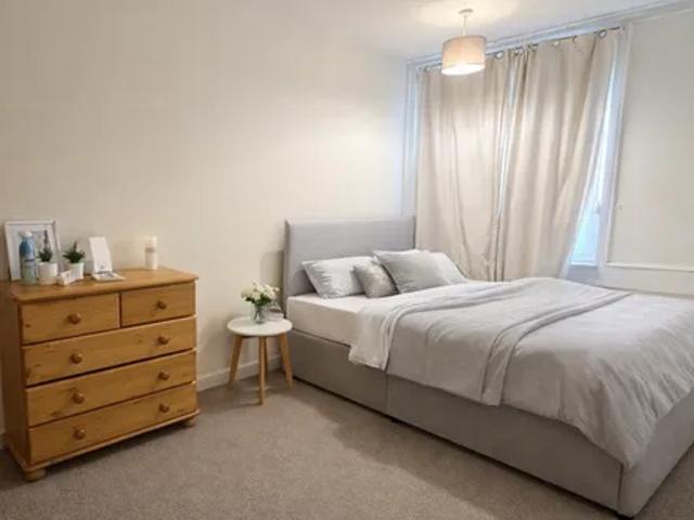 Hanworth House, Hillingdon Street, London, SE5 0XN, United Kingdom | 3 bed apartment for rent #166249683 | Rentberry