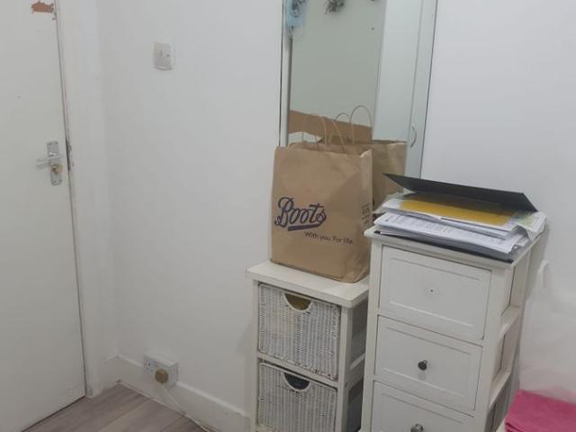 Hanworth Road, Hounslow, Greater London TW3, 1 bed flat to rent, £1,000 pcm | PrimeLocation