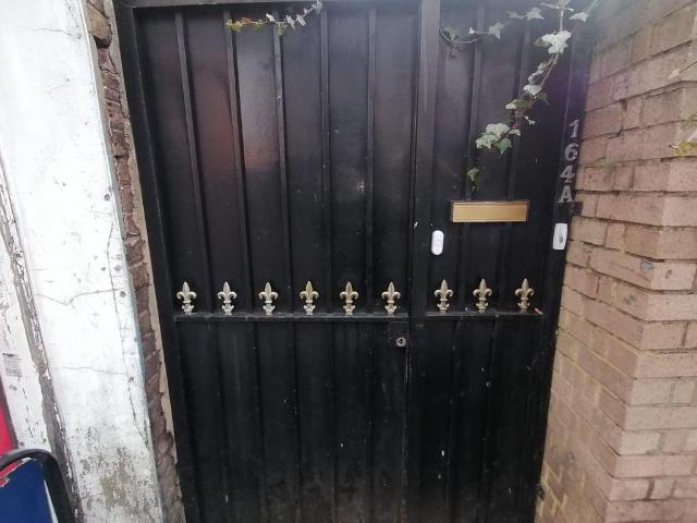 Hanworth Road, Hounslow TW3 1 bed flat to rent £1,095 pcm £253 pw
