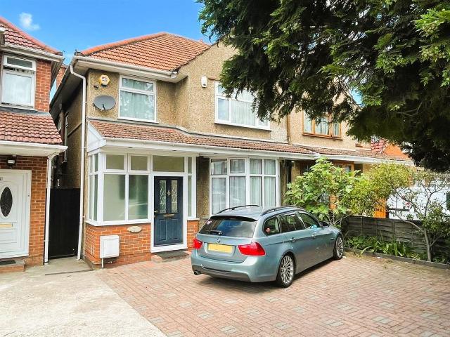 Hanworth Road, Hounslow TW4, 4 bed semi detached house to rent, £3,200 pcm | PrimeLocation