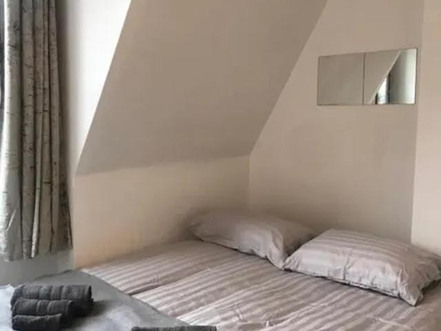 Han, 213 East India Dock Road, London, E14 0ED, United Kingdom | Room for rent #123304886 | Rentberry