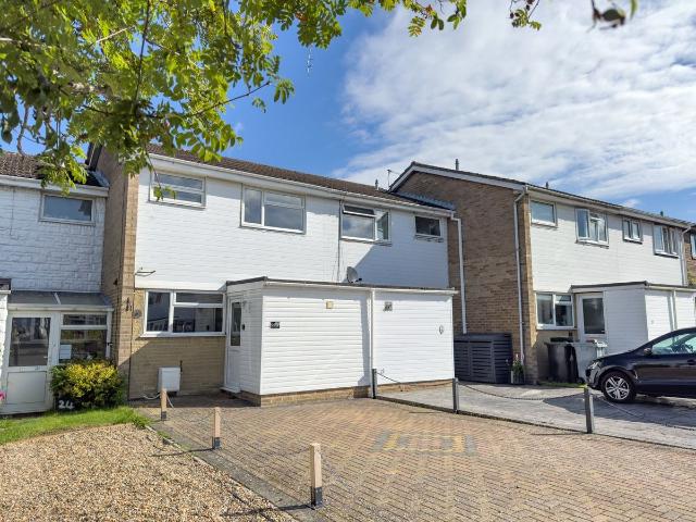 Hanborough Close, Eynsham, Witney, Oxfordshire OX29, 3 bed terraced house to rent, £1,750 pcm | PrimeLocation