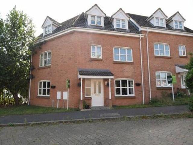 Hanbury Close, Daventry, 4 Bedroom Semi detached