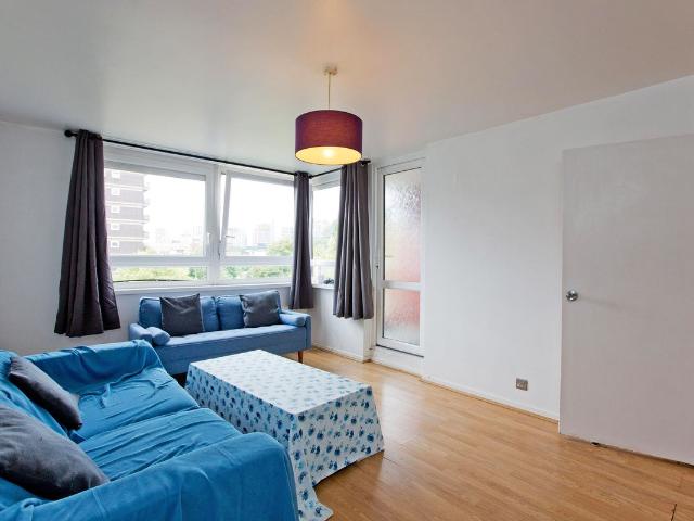 Hanbury Street, London E1, 3 bed flat to rent, £3,195 pcm | PrimeLocation