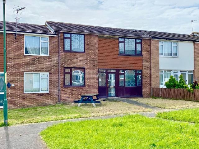 Hanbury Walk, Bexley DA5, 4 bed terraced house to rent, £2,300 pcm | PrimeLocation