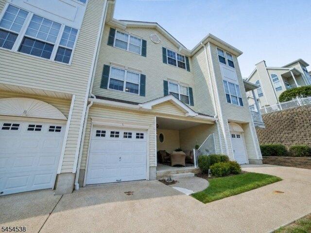 Hancock Dr, Morris Twp, Condo For Sale