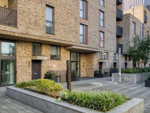 Hand Axe Yard, Kings Cross, 2 Bedroom Apartment