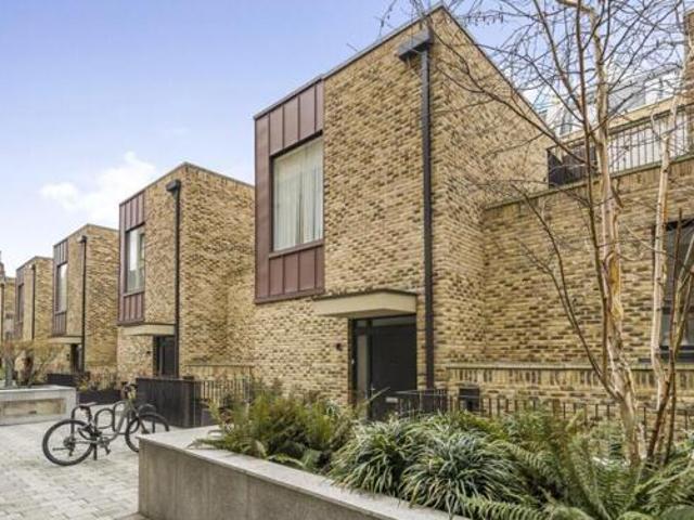 Hand Axe Yard, Kings Cross, 3 Bedroom Terraced