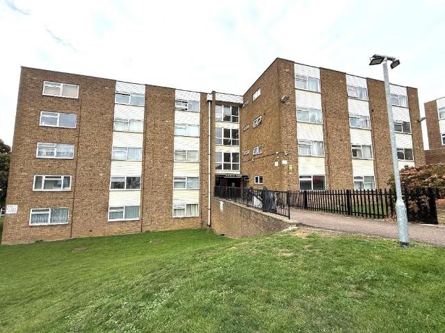 Handcross Road LU2, 1 bed flat to rent, £825 pcm | PrimeLocation