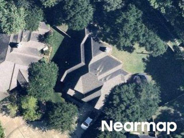 Handbrook Dr