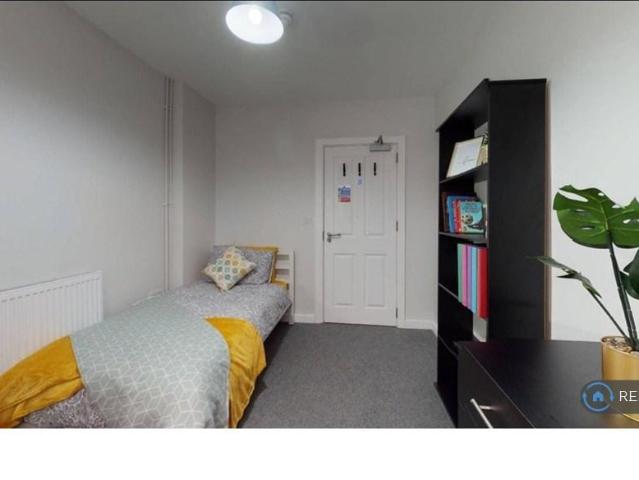 Handel St, London, WC1N 1 bed in a flat share to rent £1,144 pcm £264 pw