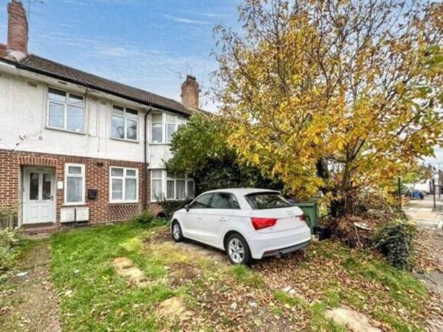 Handel Way, Edgware, 3 Bedroom Maisonette
