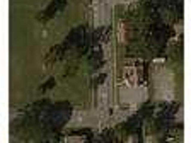 Handicap Accessible 4 5 Bedroom Large 4 5 bedroom home. Parking Available!