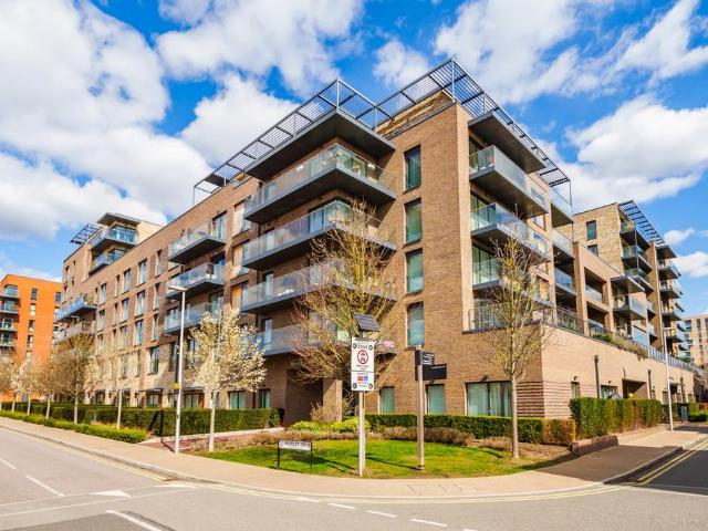Handley Drive, Kidbrooke Village. 2 bed apartment to rent £2,300 pcm £531 pw