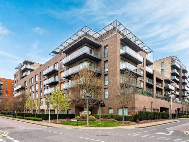 Handley Drive, Kidbrooke, London SE3, 3 bed flat to rent, £3,100 pcm | PrimeLocation