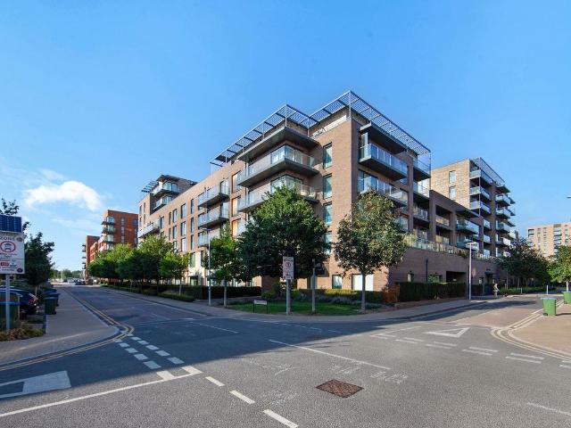 Handley Drive, London SE3, 1 bed flat to rent, £1,600 pcm | PrimeLocation