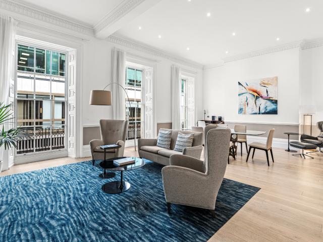 Handsome Lateral Flat in a Coveted Mayfair Development