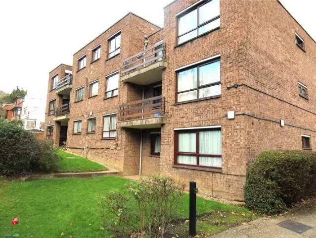 Hanger Lane, Ealing, W5 3DA