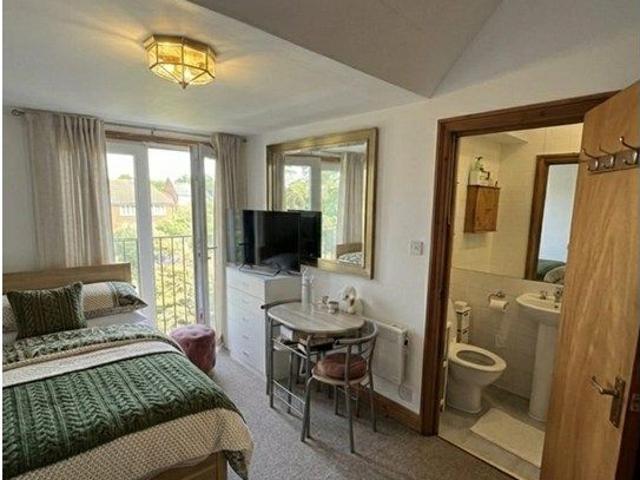 Hanger Lane, London W5, Studio to rent, £1,195 pcm | PrimeLocation