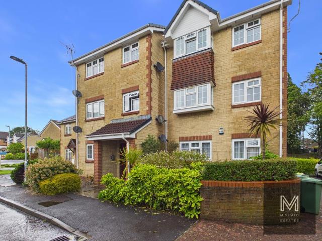 Hanham, Bristol BS15 2 bed flat to rent £1,450 pcm £335 pw