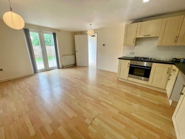 HANKINSON ROAD, CHARMINSTER P02508