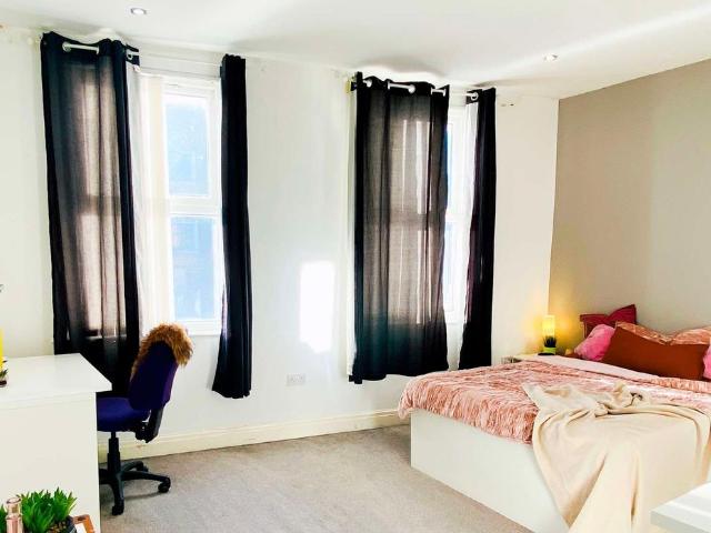 Hannan Road Room 5