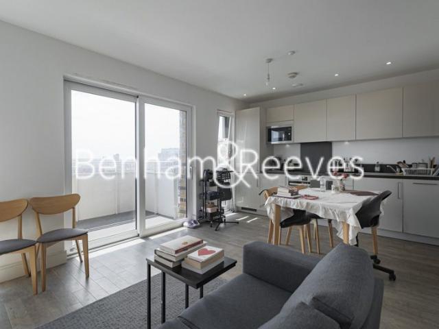 Hannaford Walk, Canary Wharf E3, Studio to rent, £1,780 pcm | PrimeLocation