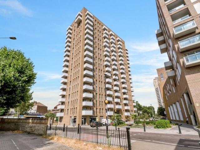 Hannaford Walk, London E3, 2 bed flat to rent, £2,427 pcm | PrimeLocation