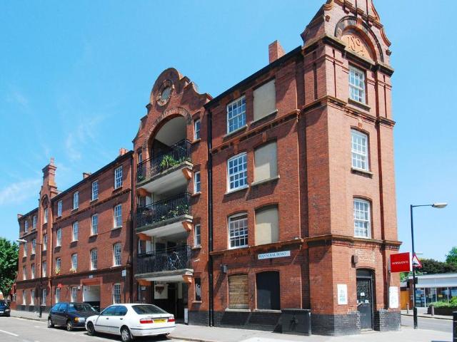 Hannibal Road, E1, Stepney, London, E1 1 bed flat to rent £2,800 pcm £646 pw