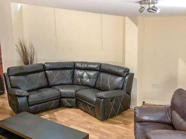Hanover Mill, Hanover Street. 2 bed flat to rent £1,010 pcm £233 pw