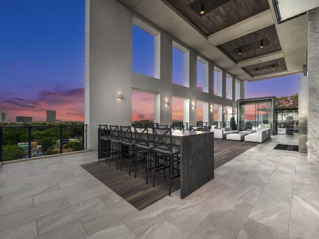 Hanover Montrose 2 Bedroom Apartment for Rent at 3400 Montrose Blvd, Houston, TX 77006 Neartown Montrose