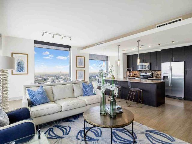 Hanover Montrose 2 Bedroom Apartment for Rent at 3400 Montrose Blvd, Houston, TX 77006 Neartown Montrose
