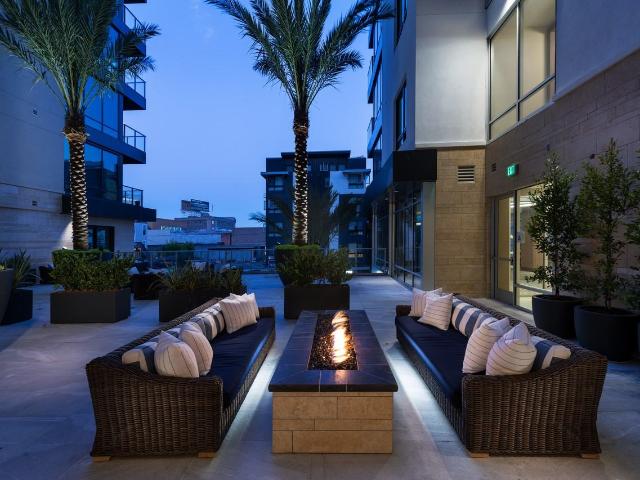 Hanover Northgate 1 Bedroom Apartment for Rent at 2450 Valdez St, Oakland, CA 94612 Northgate Waverly
