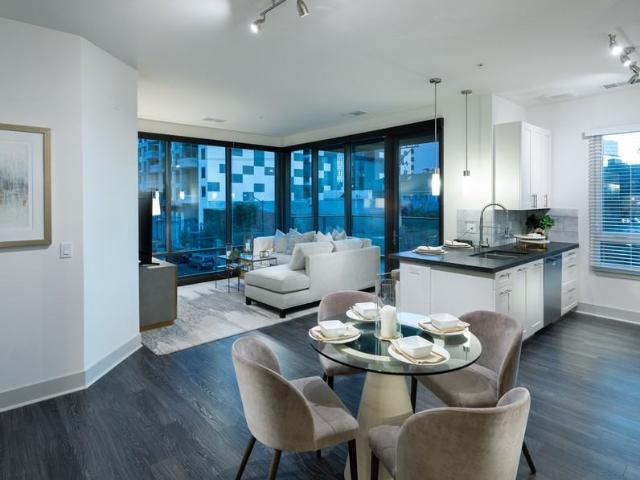 Hanover Northgate 2 Bedroom Apartment for Rent at 2450 Valdez St, Oakland, CA 94612 Northgate Waverly