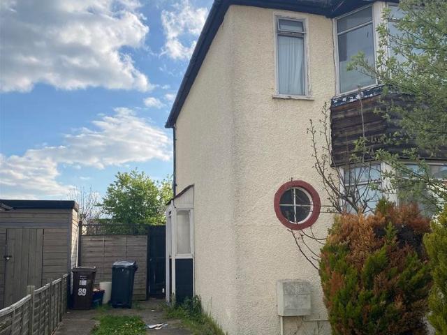 Hanover Avenue, Feltham TW13, 2 bed property to rent, £1,800 pcm | PrimeLocation
