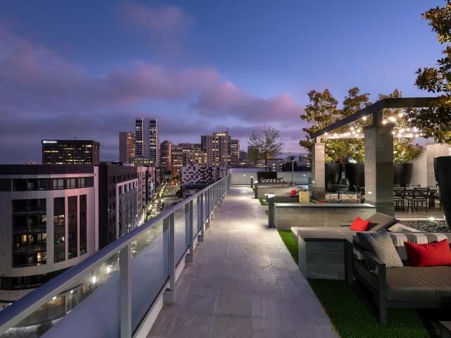 Hanover Broadway 2 Bedroom Apartment for Rent at 325 27th St, Oakland, CA 94612 Oakland Ave Harrison St