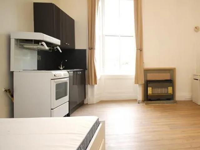 Hanover Court, Dyce Lane, Partickhill, Glasgow, G11 5LX, United Kingdom | Room for rent #72494175 | Rentberry