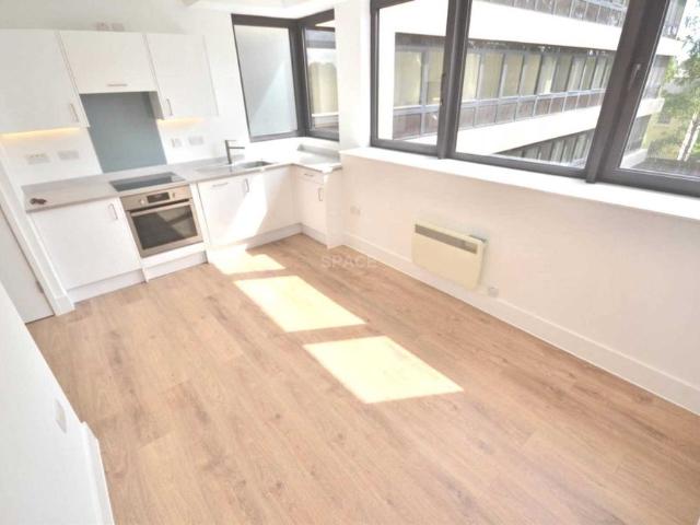 Hanover House, Kings Road, Reading, Berkshire, RG1 4NN