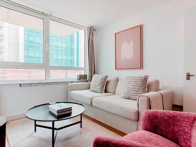 Hanover House, Vauxhall SW8, 1 bed flat to rent, £3,000 pcm | PrimeLocation