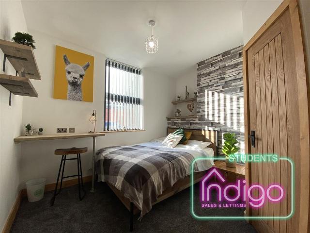 Hanover Street, Newcastle ST5, Room to rent, £550 pcm | PrimeLocation